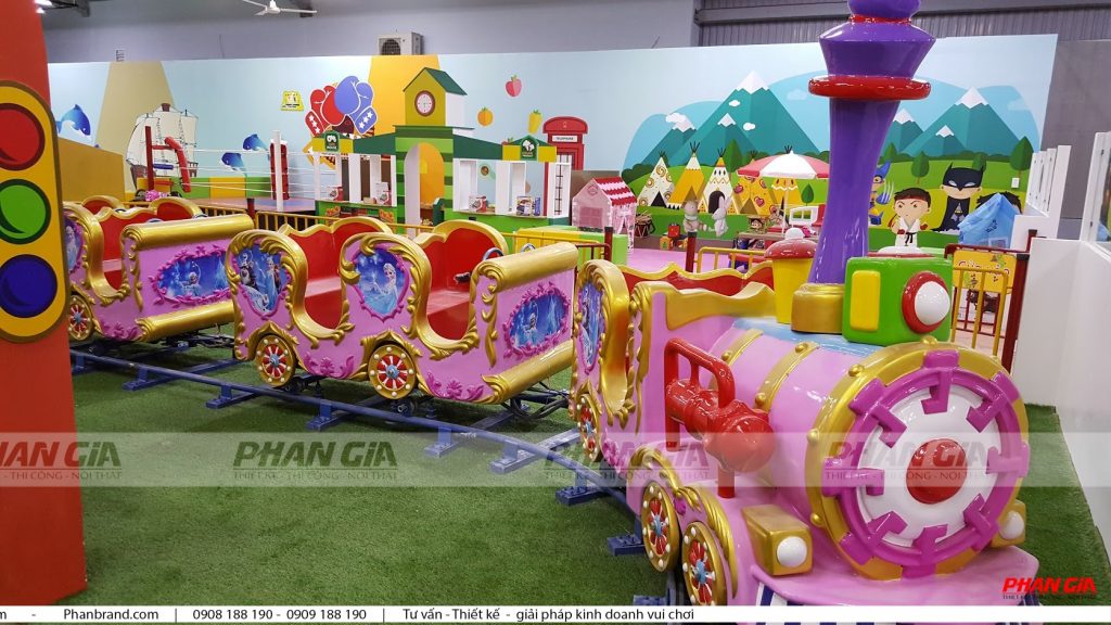 Tàu lửa 4 toa dành cho các bé - +200 Mẫu khu vui chơi đẹp